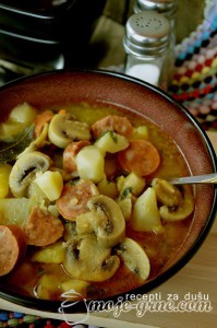 Čorba od čičoke sa kobasicom