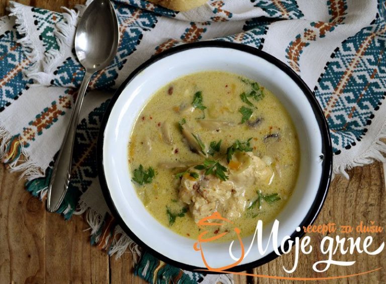 Bela čorba od pečuraka i piletine